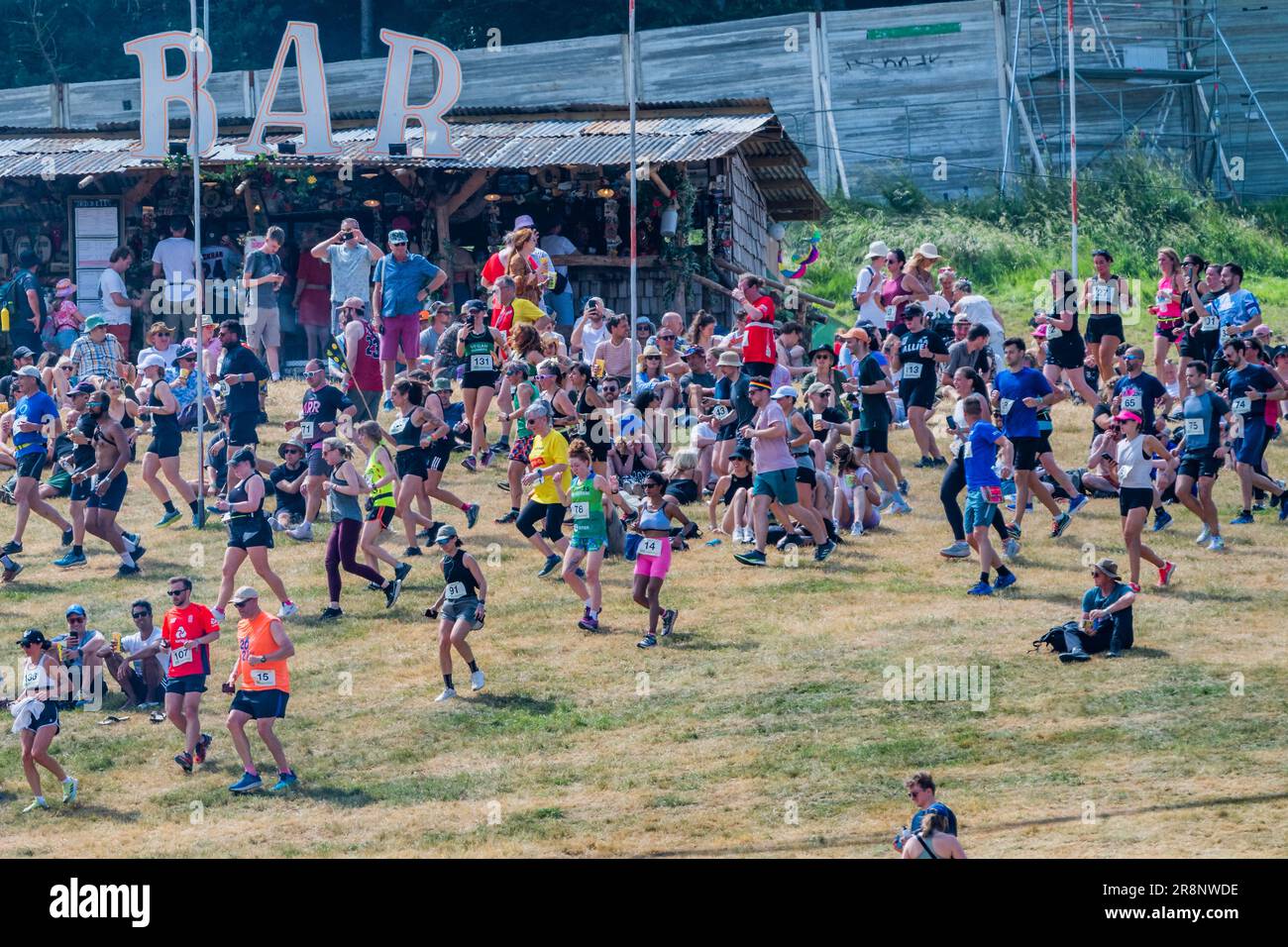 Glastonbury, UK. 22nd June, 2023. Runners from Ravers2Runners set off ...
