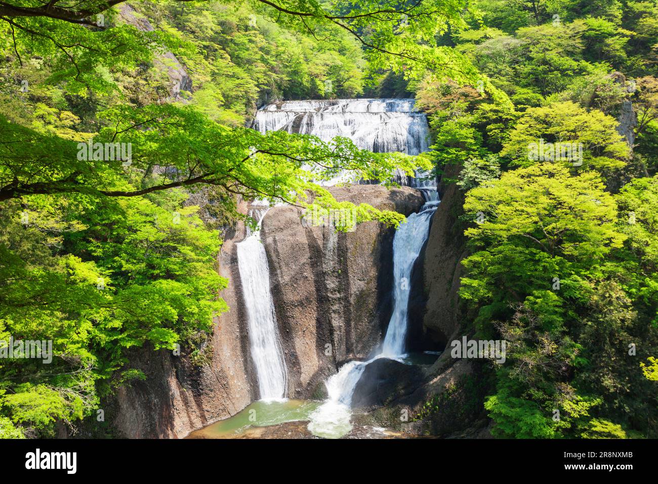 Refreshing falls hi-res stock photography and images - Alamy