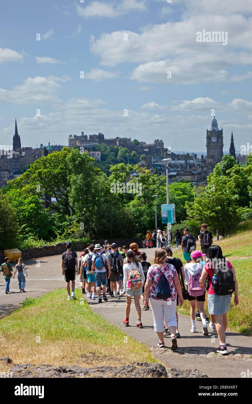 Edinburgh, city centre Scotland, UK. 22nd June 2023. Hot afternoon with ...