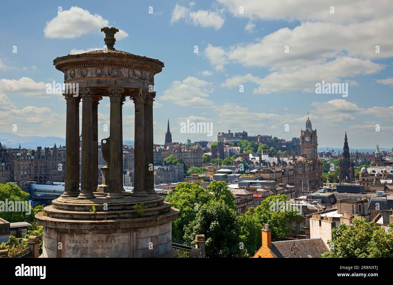 Edinburgh, city centre Scotland, UK. 22nd June 2023. Hot afternoon with ...