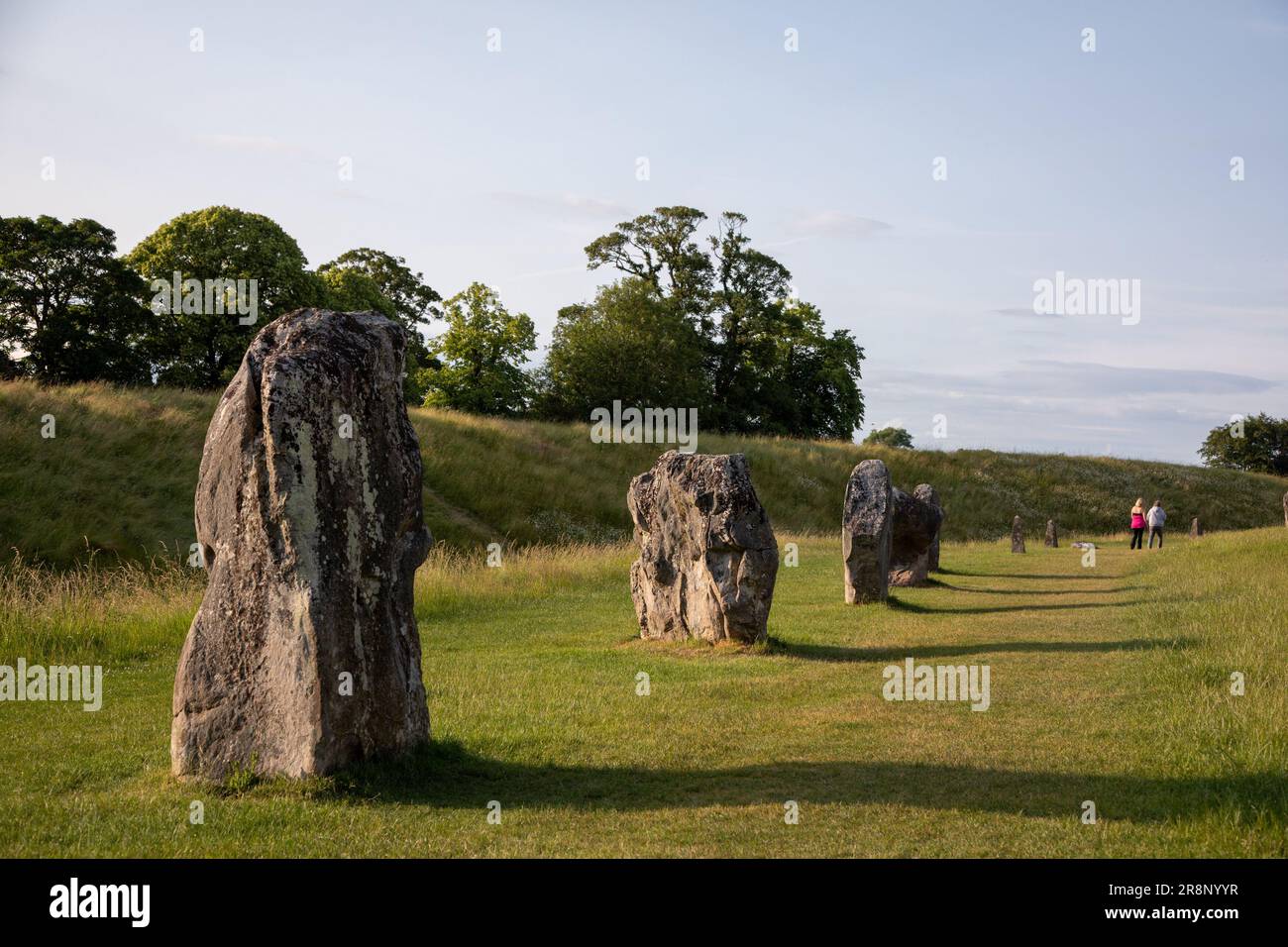 Avebury henge hi-res stock photography and images - Alamy