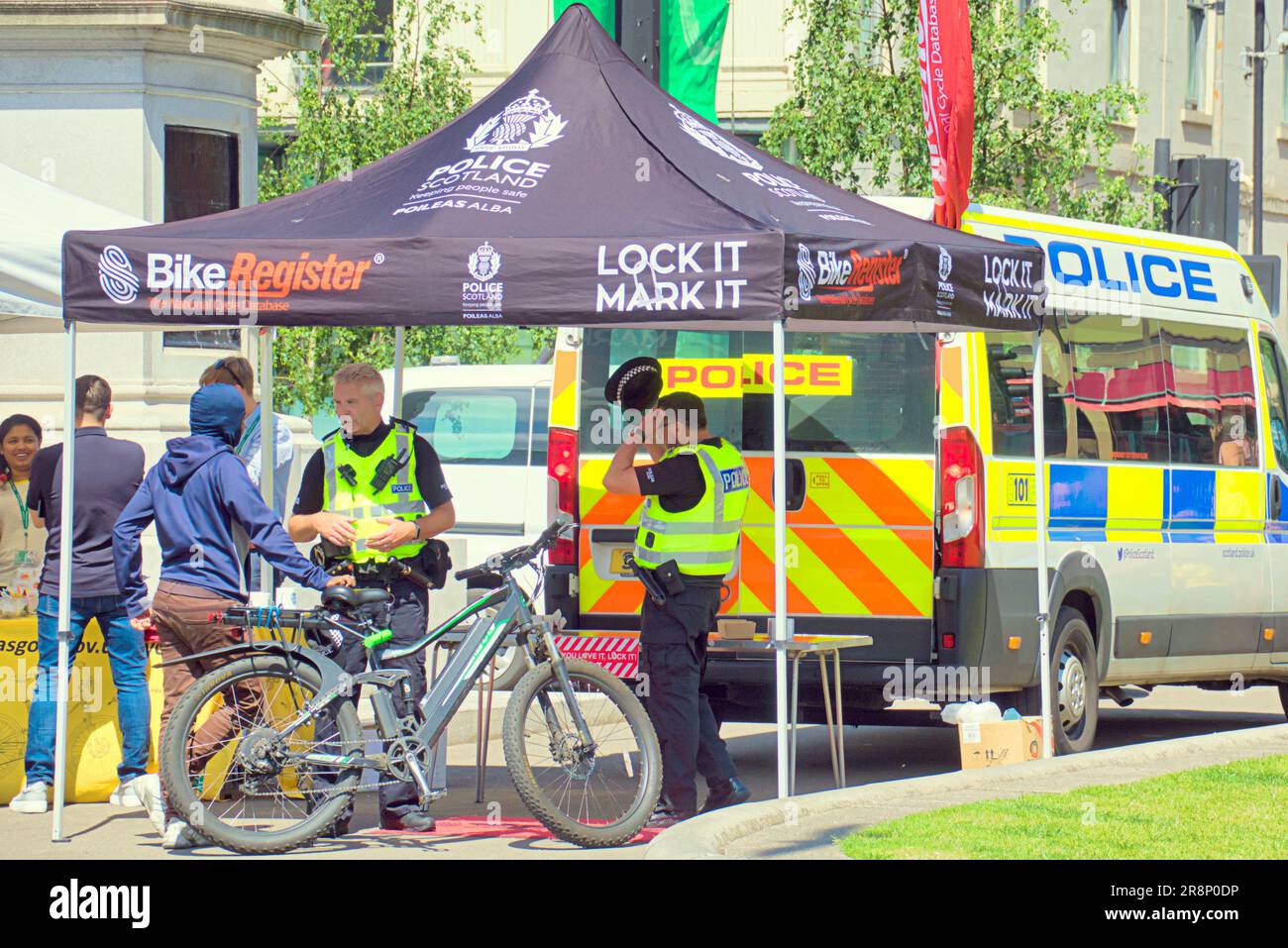 Police safety campaign hi-res stock photography and images - Alamy