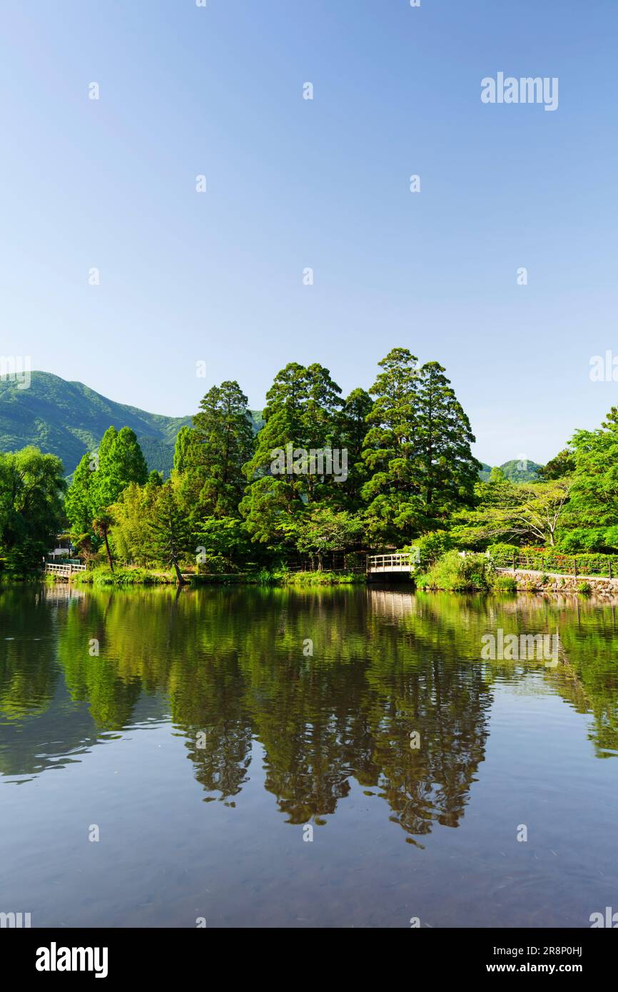 Yufuin basin hi-res stock photography and images - Alamy