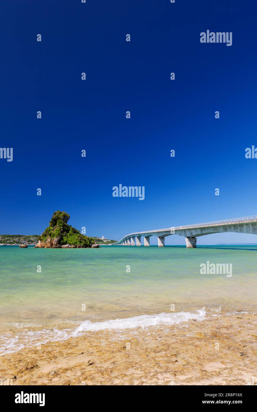 Okinawa beach kouri bridge hi-res stock photography and images - Alamy