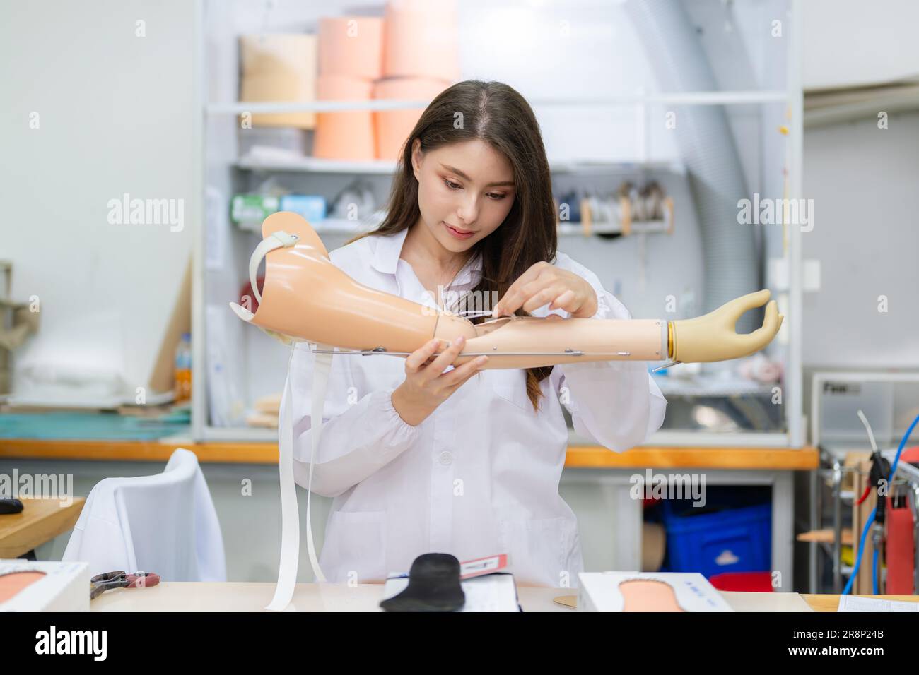 Knee implant and factory hi-res stock photography and images - Alamy