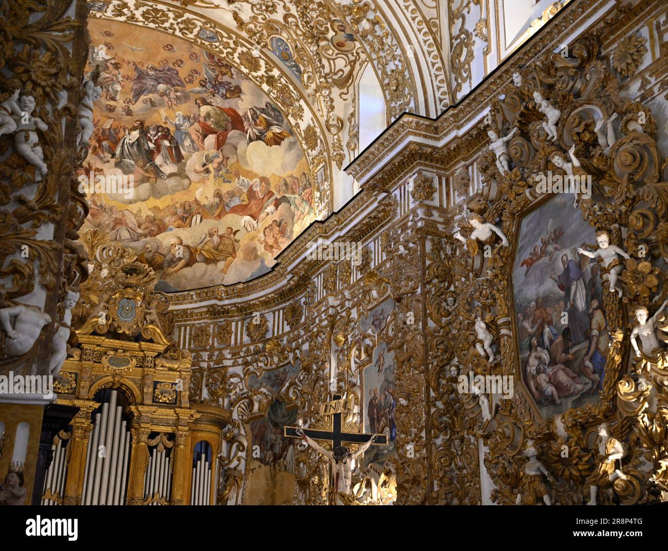 Scenic interior view of the Latin cross shaped Cattedrale di San ...