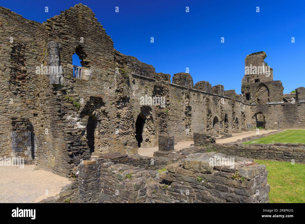 Neath abbey ruins neath south hi-res stock photography and images - Alamy