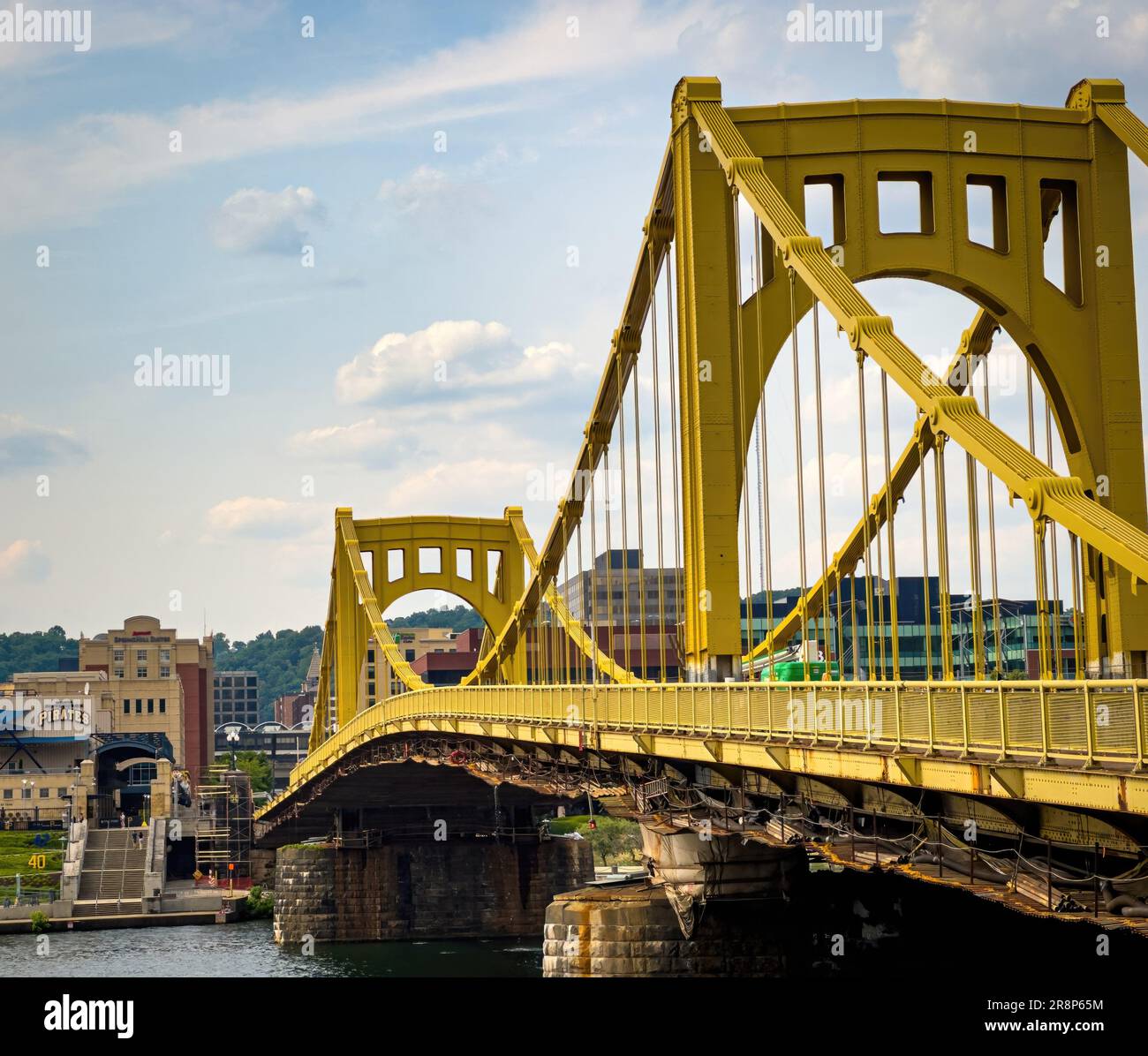The yellow bridges of Pittsburgh - PITTSBURGH, UNITED STATES - JUNE 05 ...