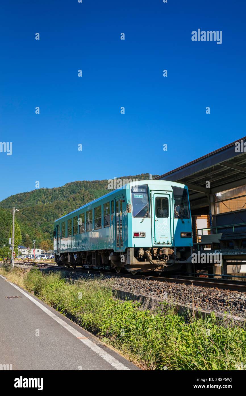 Lake line hi-res stock photography and images - Alamy