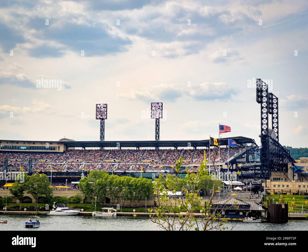 PNC Park Baseball Stadium in Pittsburgh - PITTSBURGH, UNITED STATES ...