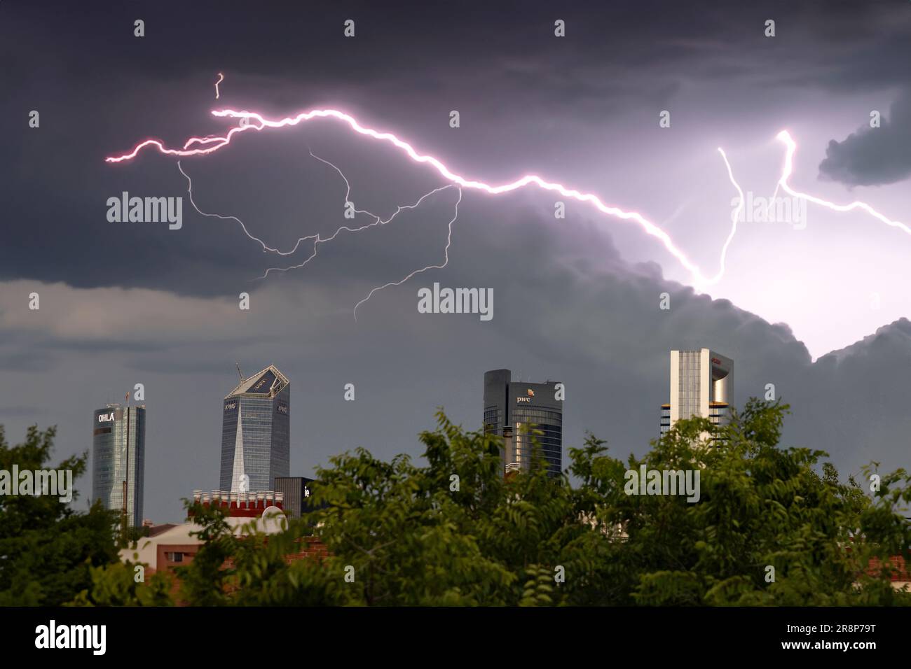 Storm eowyn hi-res stock photography and images - Alamy