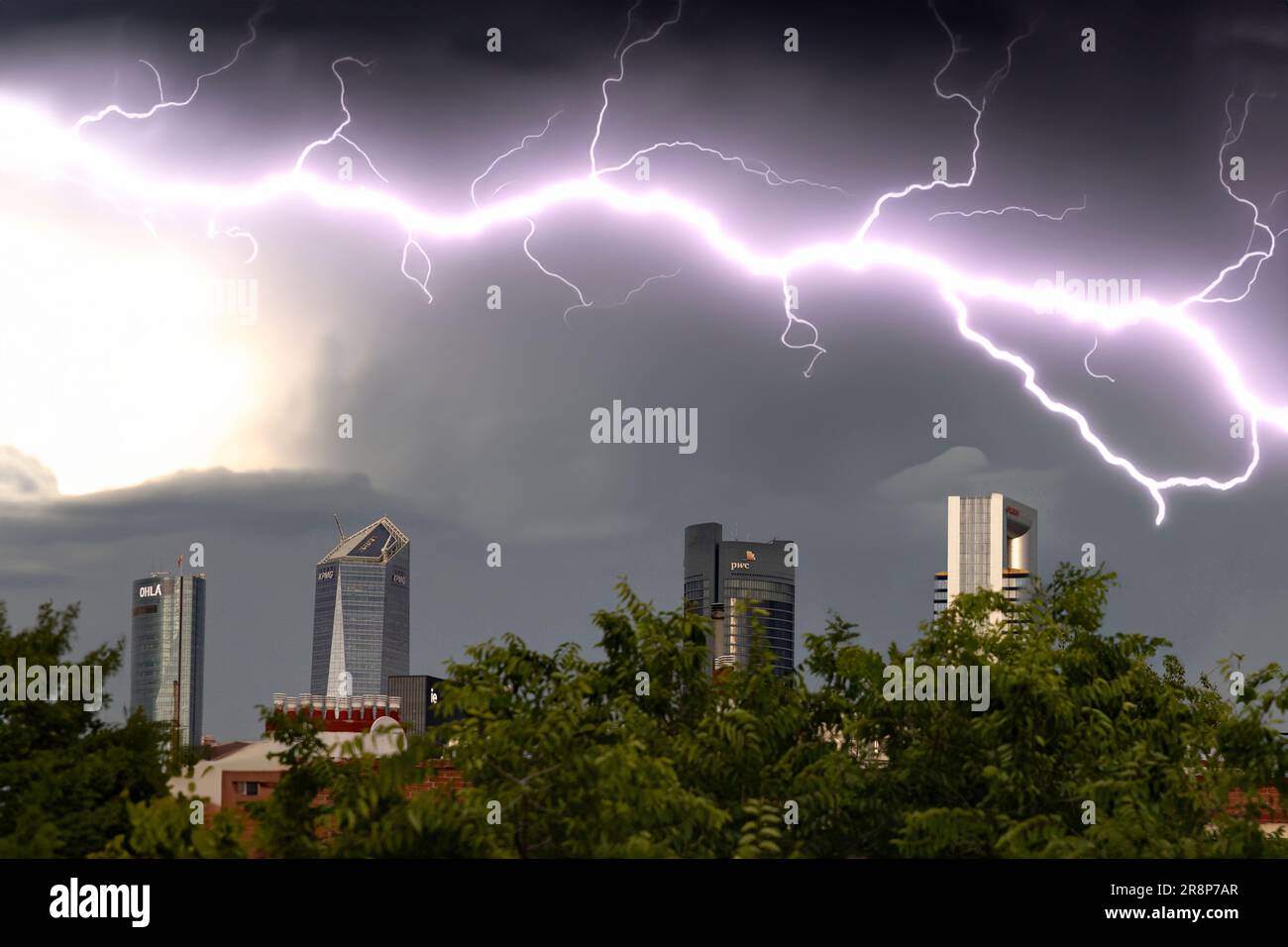 Storm eowyn hi-res stock photography and images - Alamy