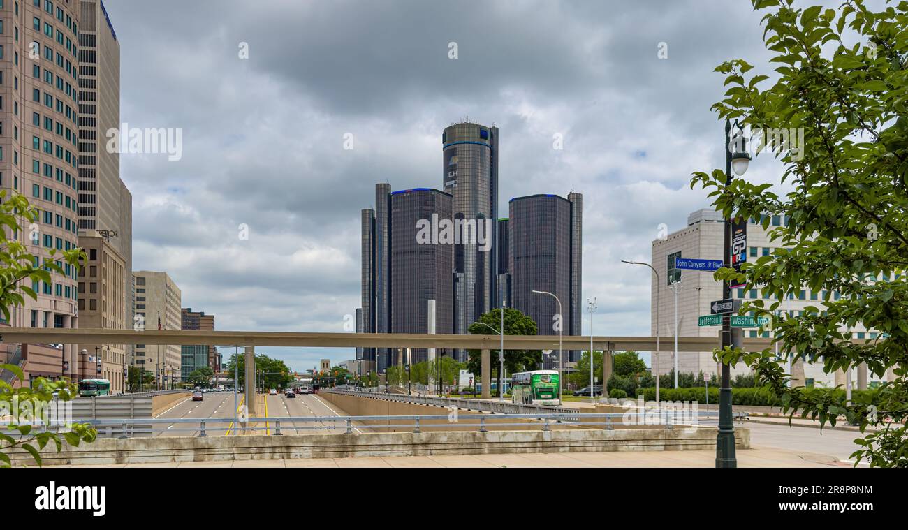 General Motors Headquarter at Renaissance Center in Detroit - DETROIT ...