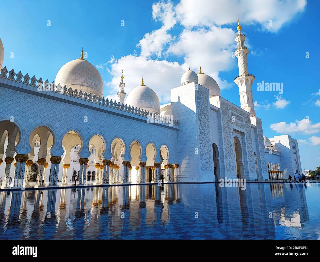 Abu Dhabi Uae Stock Photo Alamy