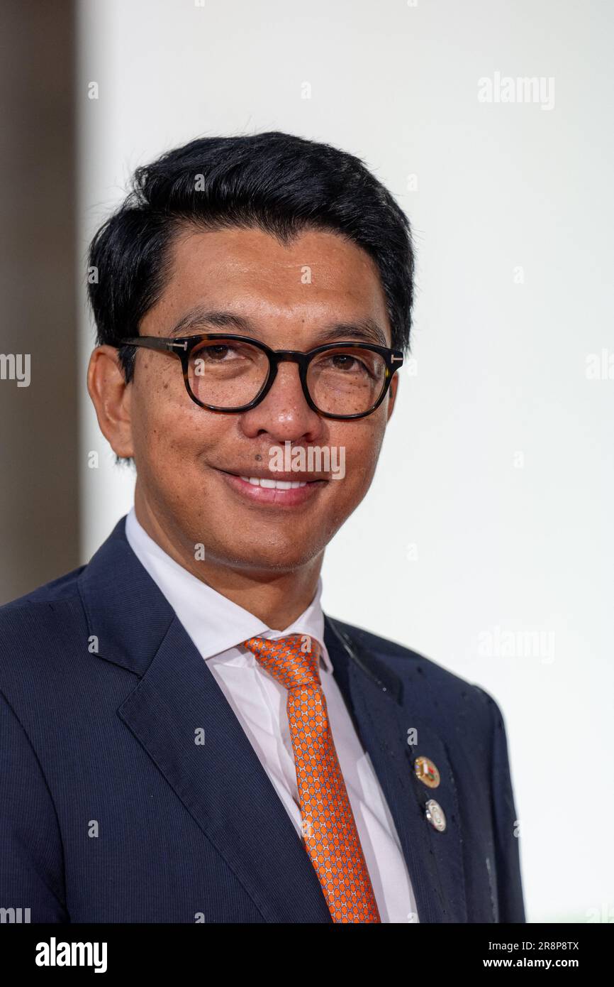 New global financing pact hi-res stock photography and images - Alamy