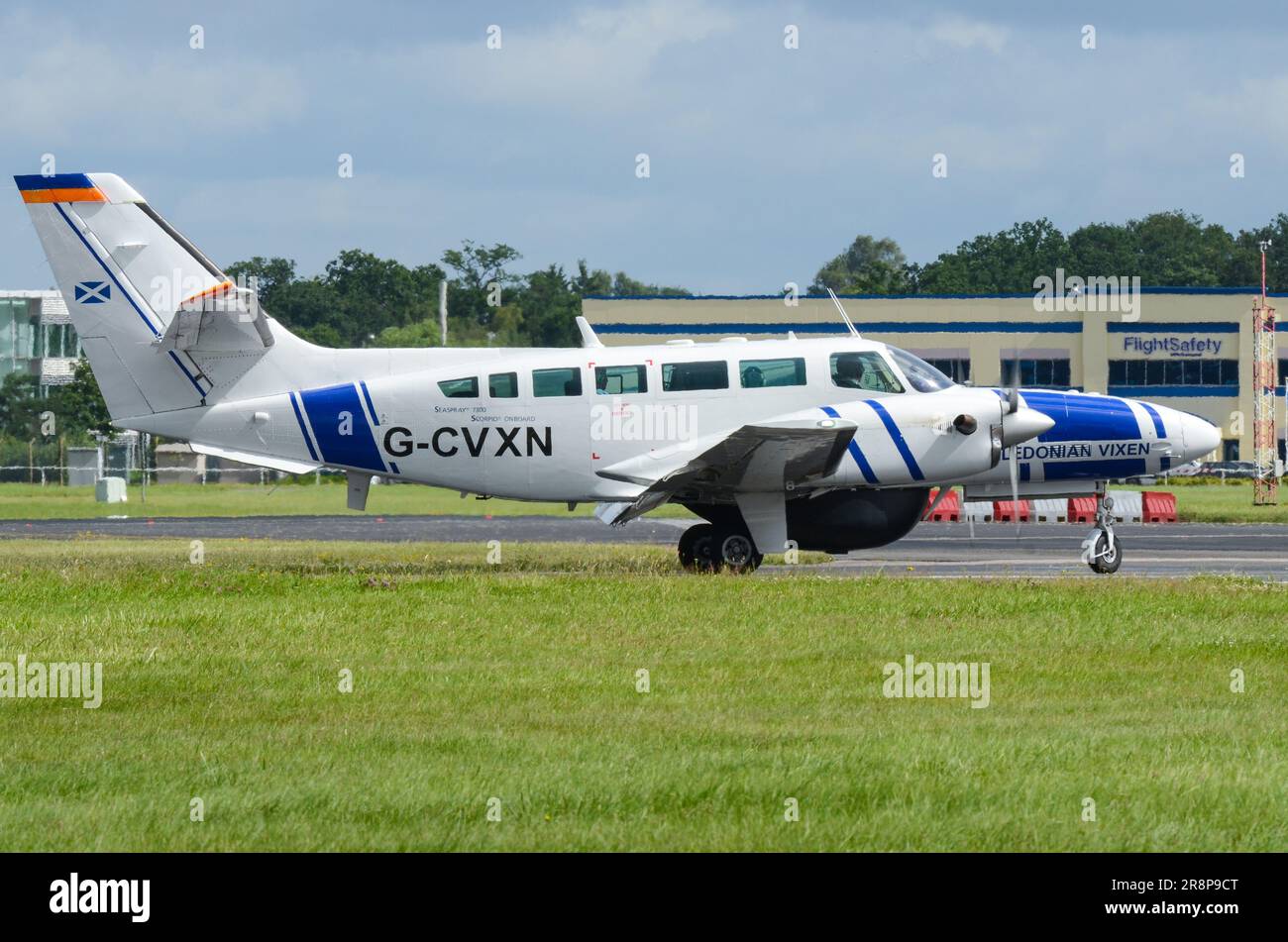 Selex seaspray 7300 radar hi-res stock photography and images - Alamy