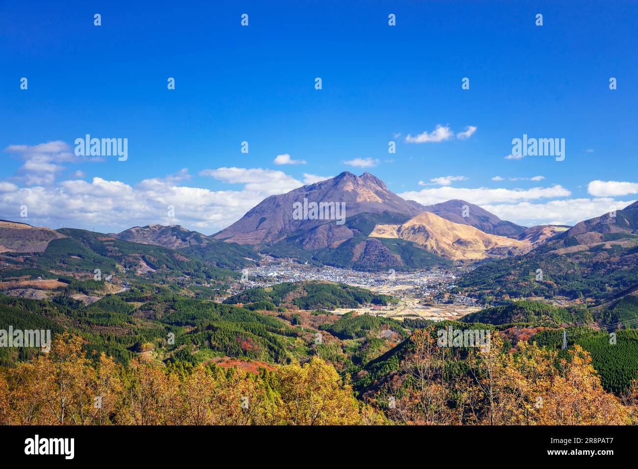 Yufuin basin hi-res stock photography and images - Alamy