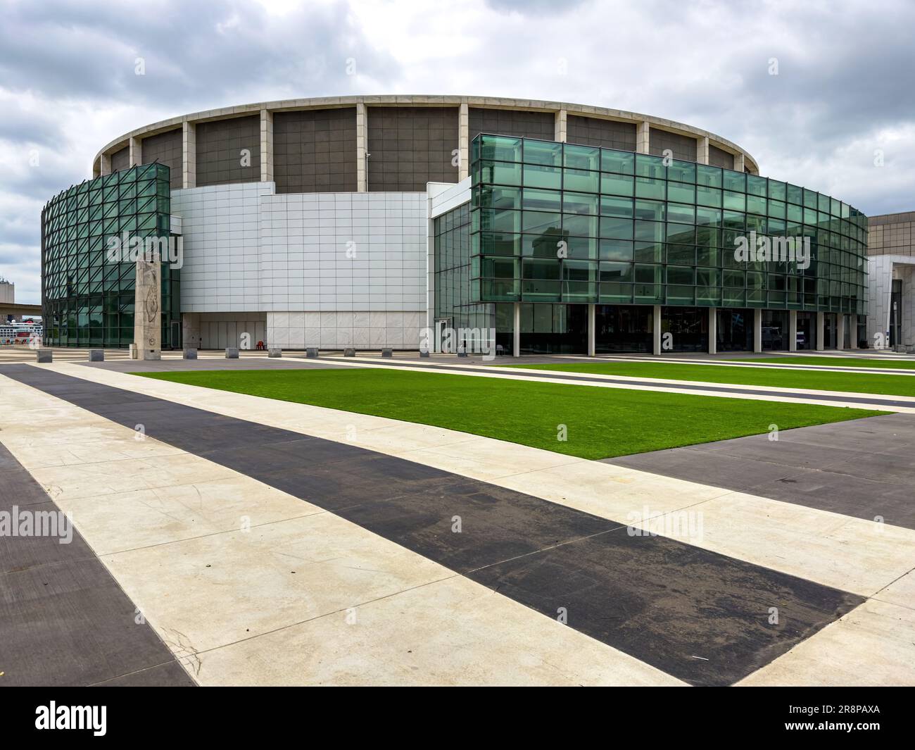 Huntington Place Convention Center in Detroit - DETROIT, UNITED STATES ...