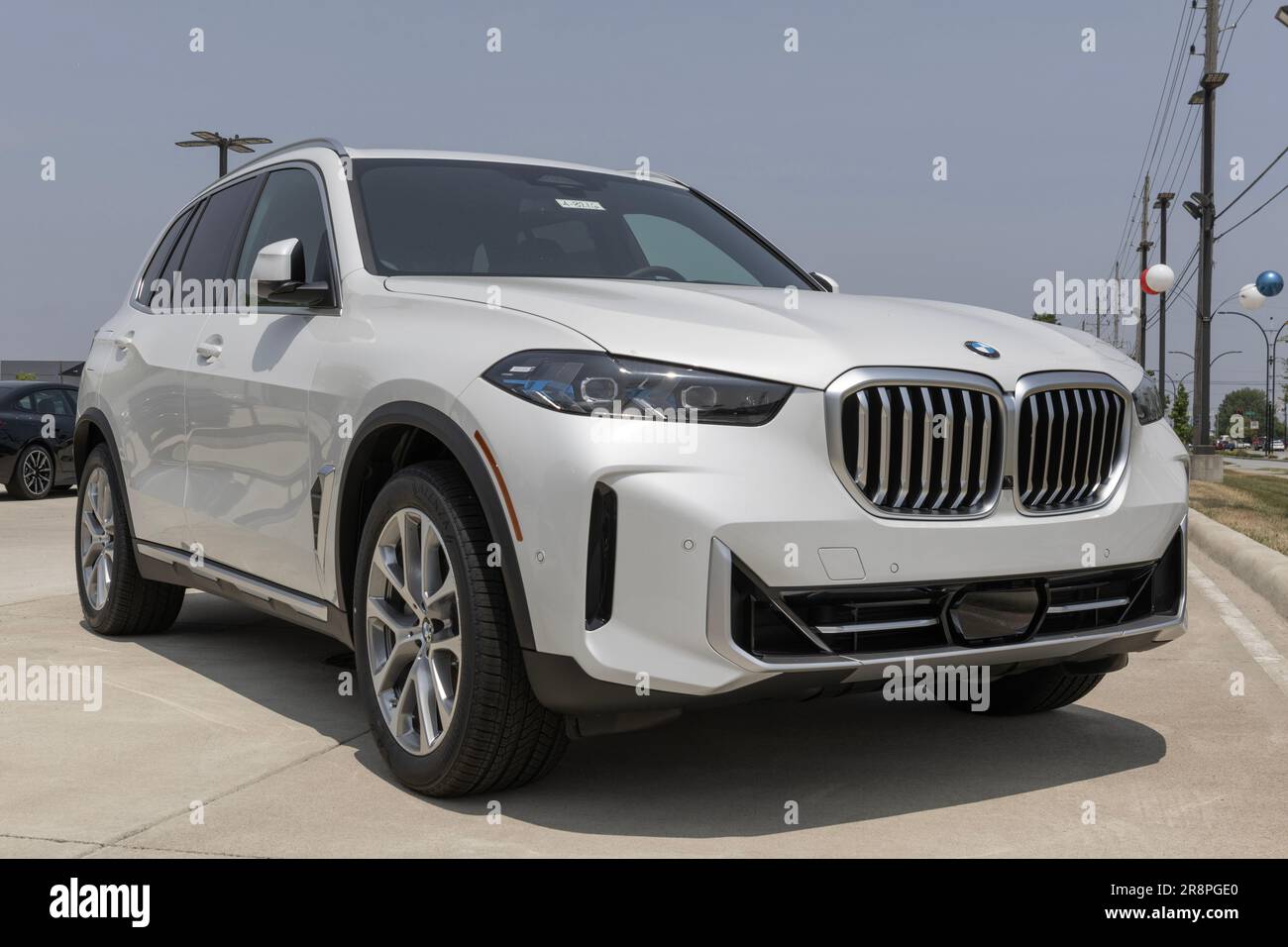 Lafayette - June 18, 2023: BMW X5 Drive40i display at a dealership. BMW ...