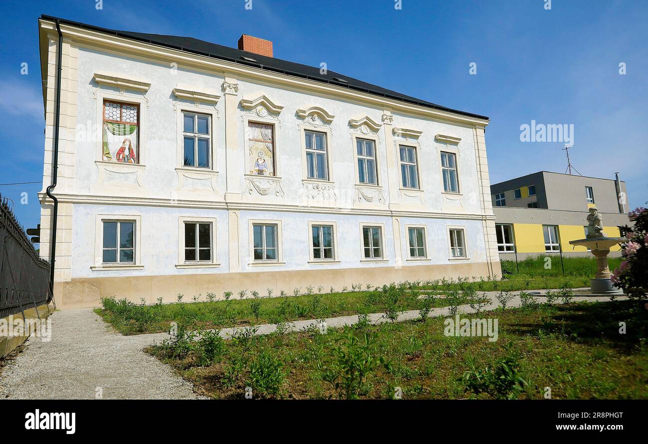 The original Baroque chateau in Habry was built in the 19th century, it ...