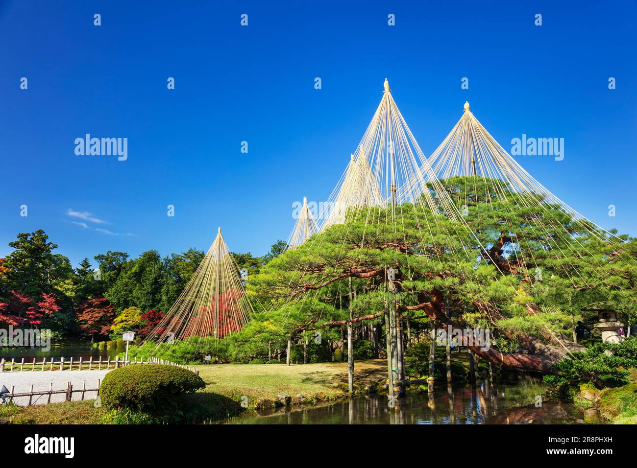 Kenrokuen gardens hi-res stock photography and images - Alamy