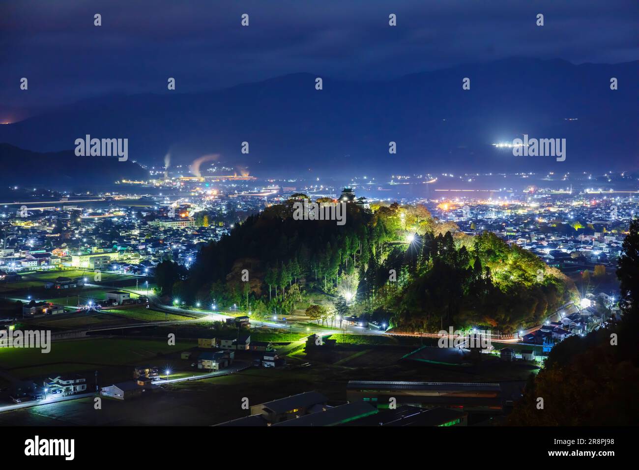 Echizen-Ono Castle and the night view of Ono City Stock Photo - Alamy