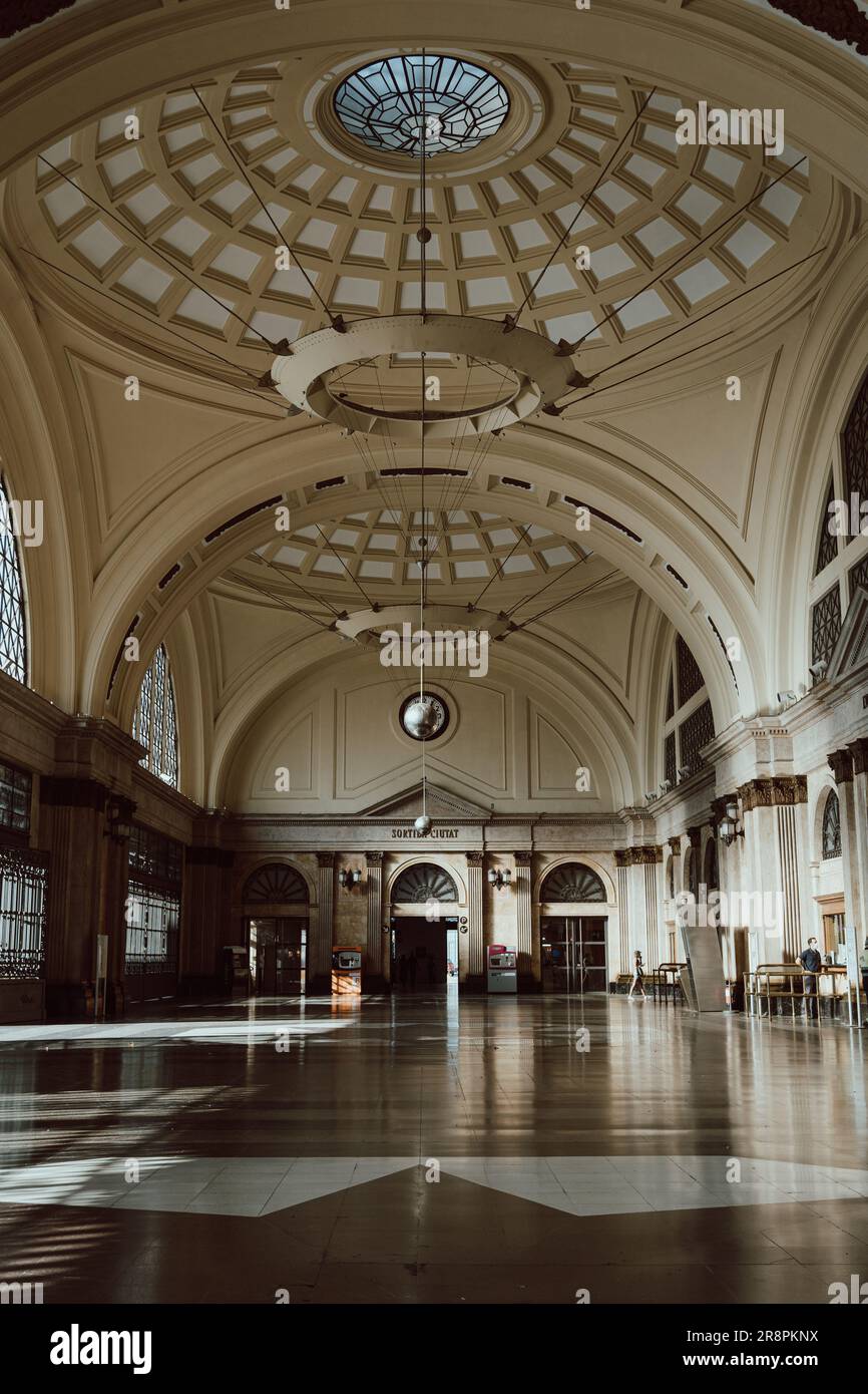 Echoing solitude hi-res stock photography and images - Alamy