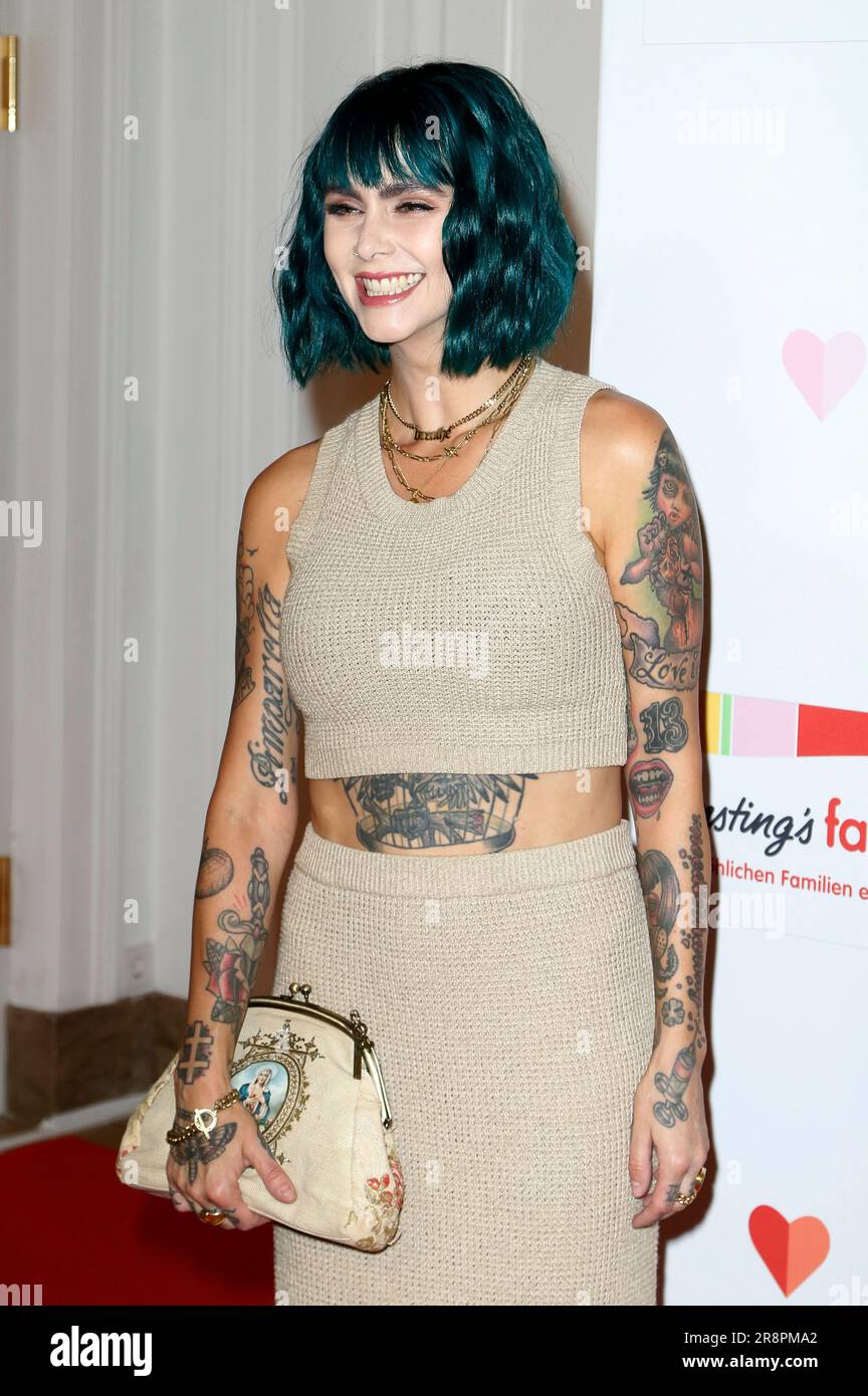 Isabella Franke bei der Ernsting's Family Fashion Show im Hotel ...