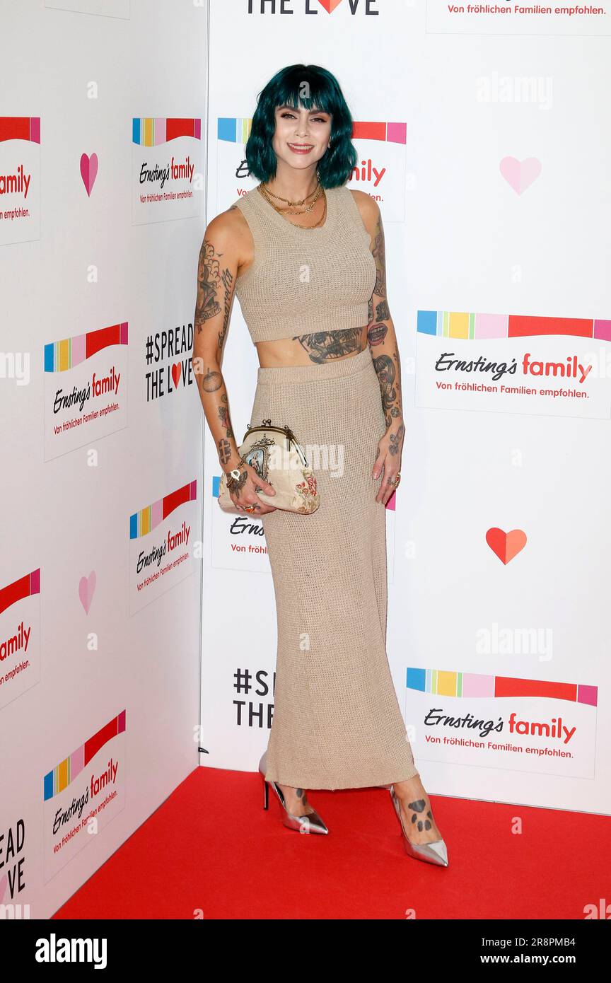 Isabella Franke bei der Ernsting's Family Fashion Show im Hotel ...