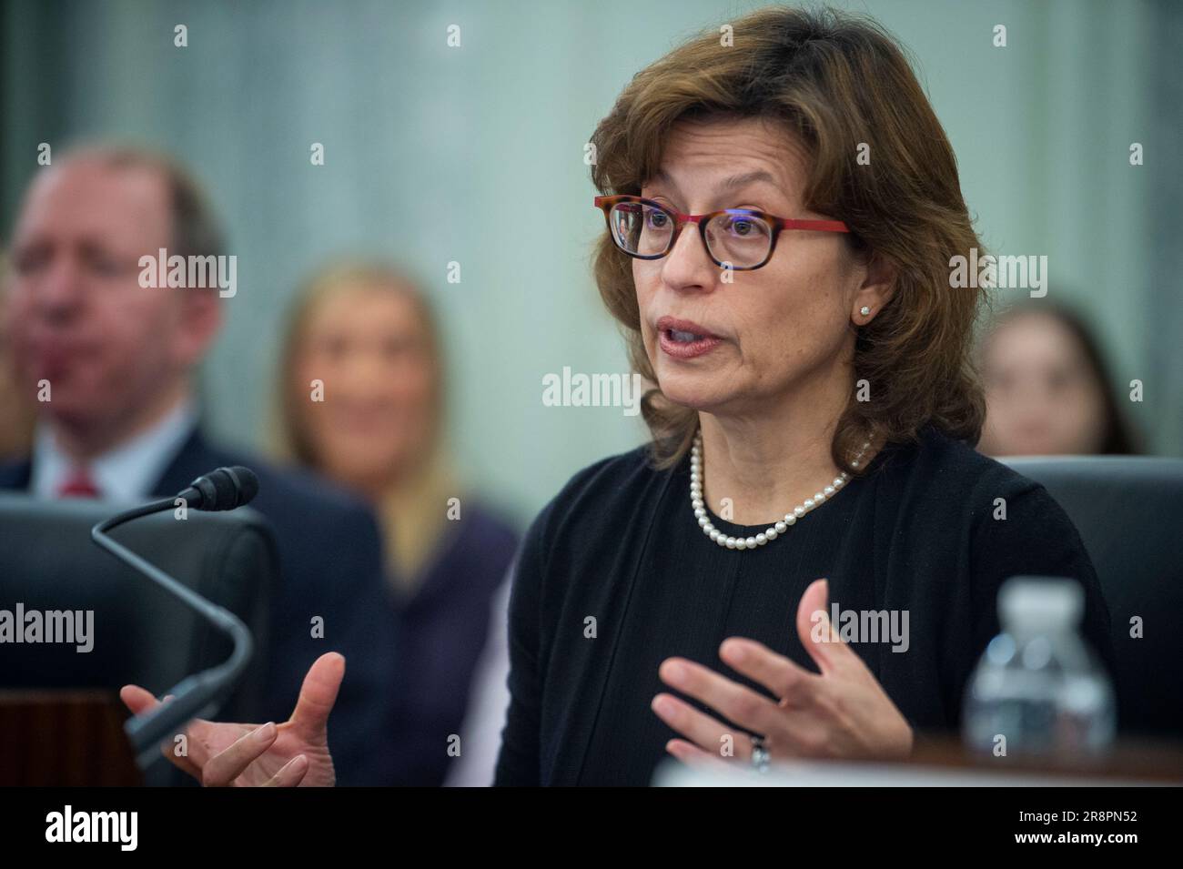 Anna russell hi-res stock photography and images - Alamy