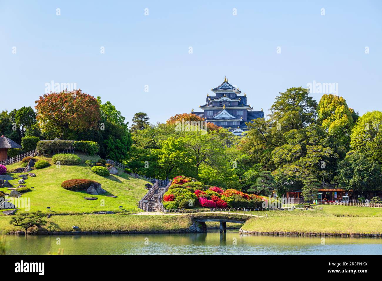 Korakuen Garden and Okayama Castle Stock Photo - Alamy
