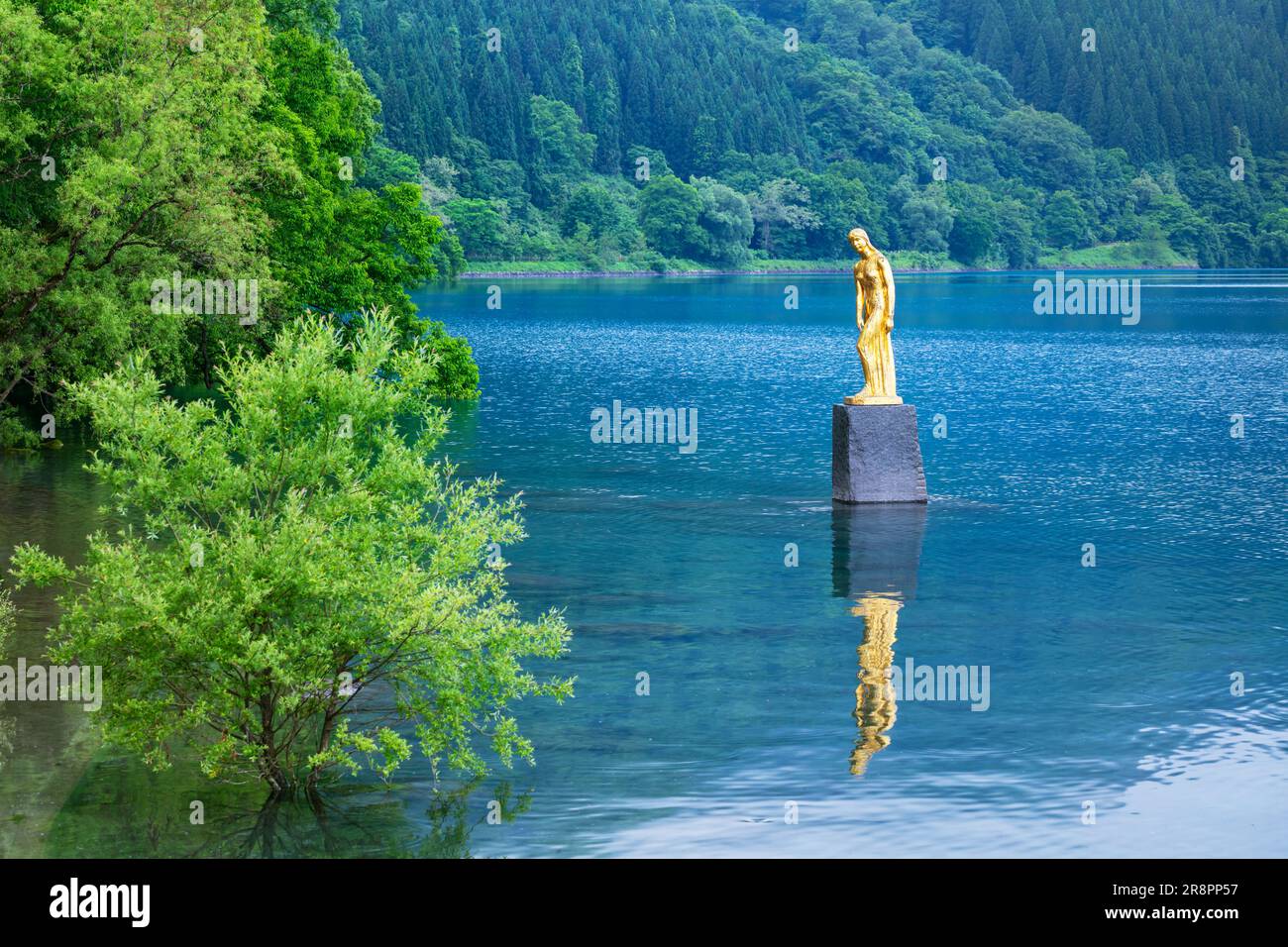Statue of Tatsuko at Lake Tazawa Stock Photo - Alamy