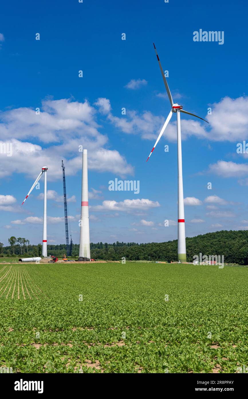 Repowering of a wind farm, near Brilon-Radlinghausen, 2 old turbines ...