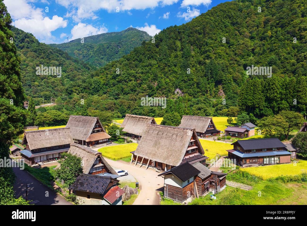 Suganuma Gassho-Zukuri Village Stock Photo - Alamy