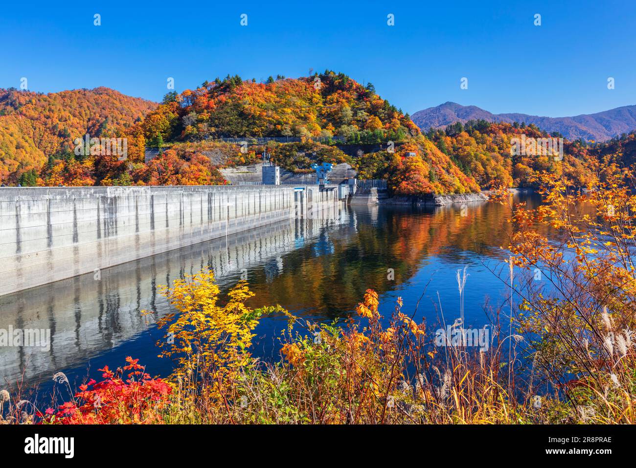 Okutadami Dam and Okutadami Lake Stock Photo - Alamy