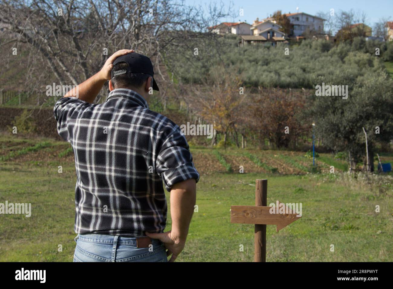 Confused sad question mark hi-res stock photography and images - Alamy