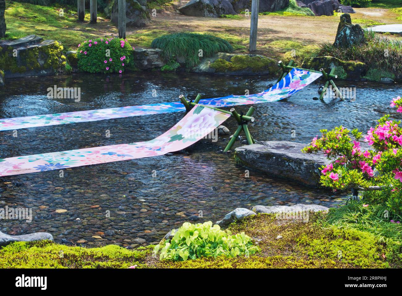 Kanazawa Kenrokuen Yuzen Nagashi Stock Photo - Alamy