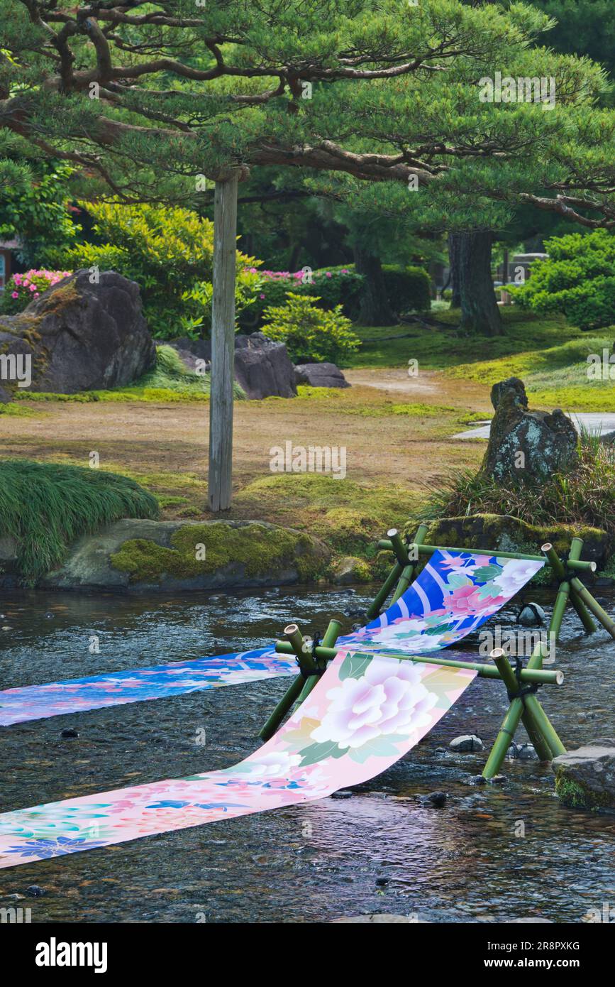 Kanazawa Kenrokuen Yuzen Nagashi Stock Photo - Alamy