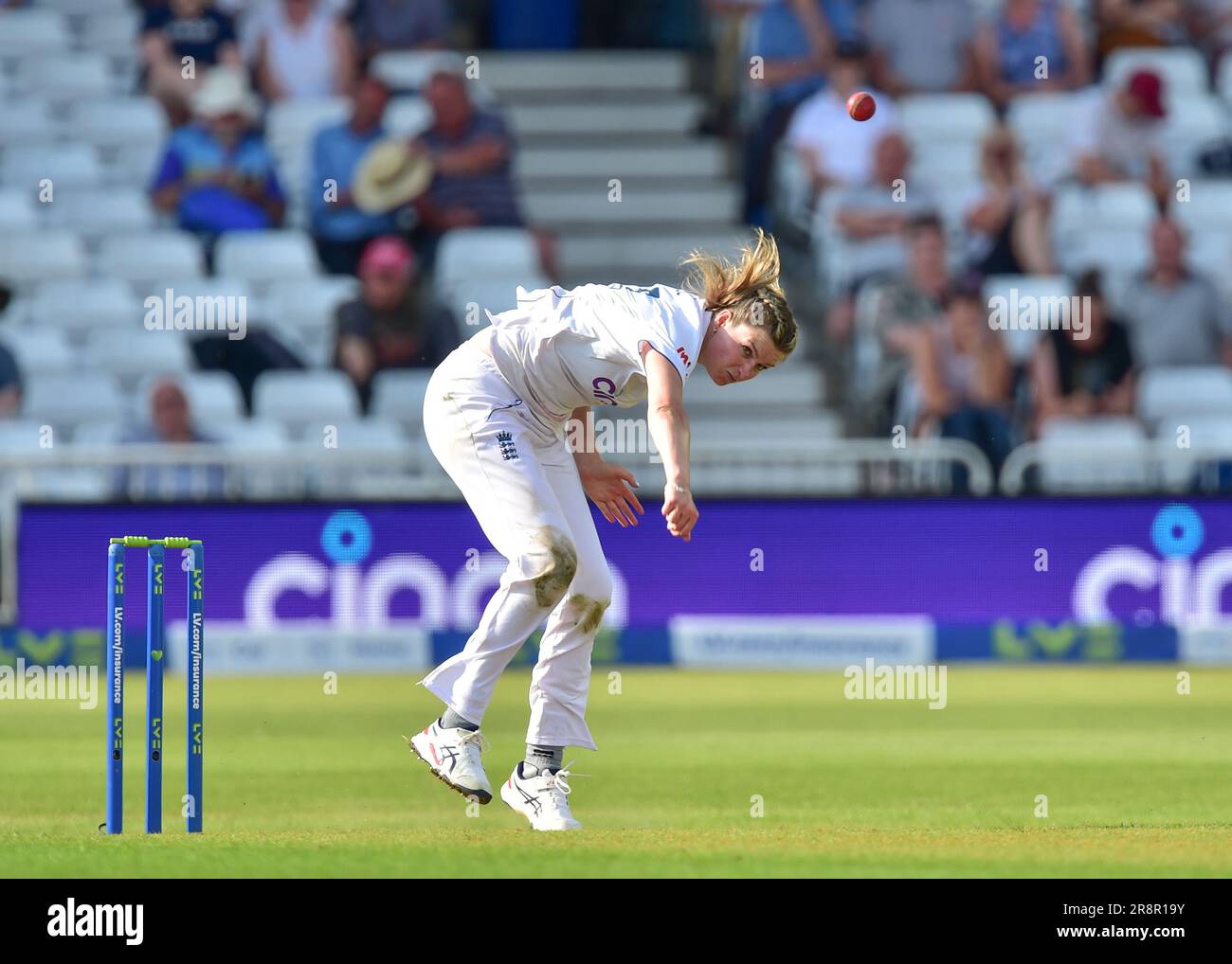 Cricket lauren bell england hi-res stock photography and images - Alamy