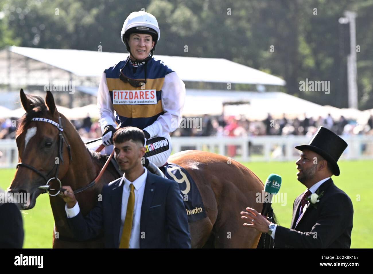 Docklands royal ascot hi-res stock photography and images - Alamy