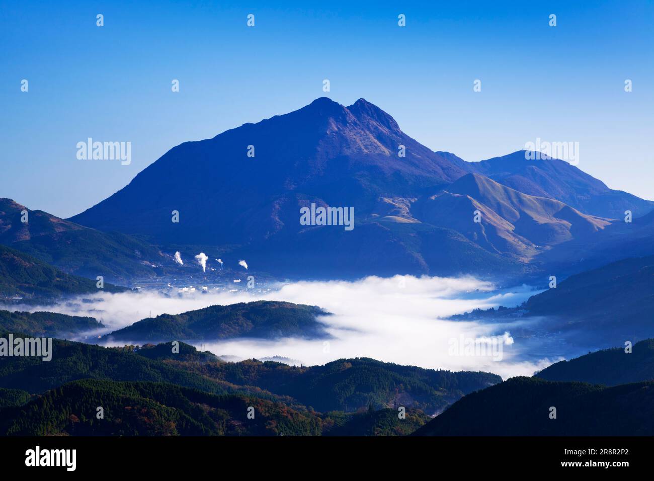 Morning Yufuin and Mt. Yufudake Stock Photo - Alamy