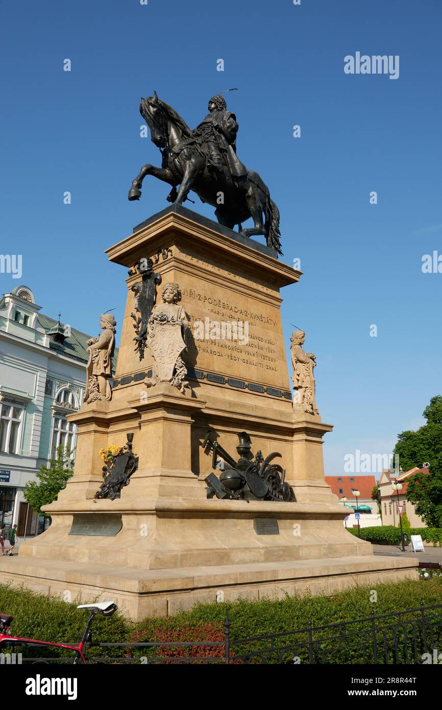 Statue jiri podebrad hi-res stock photography and images - Alamy