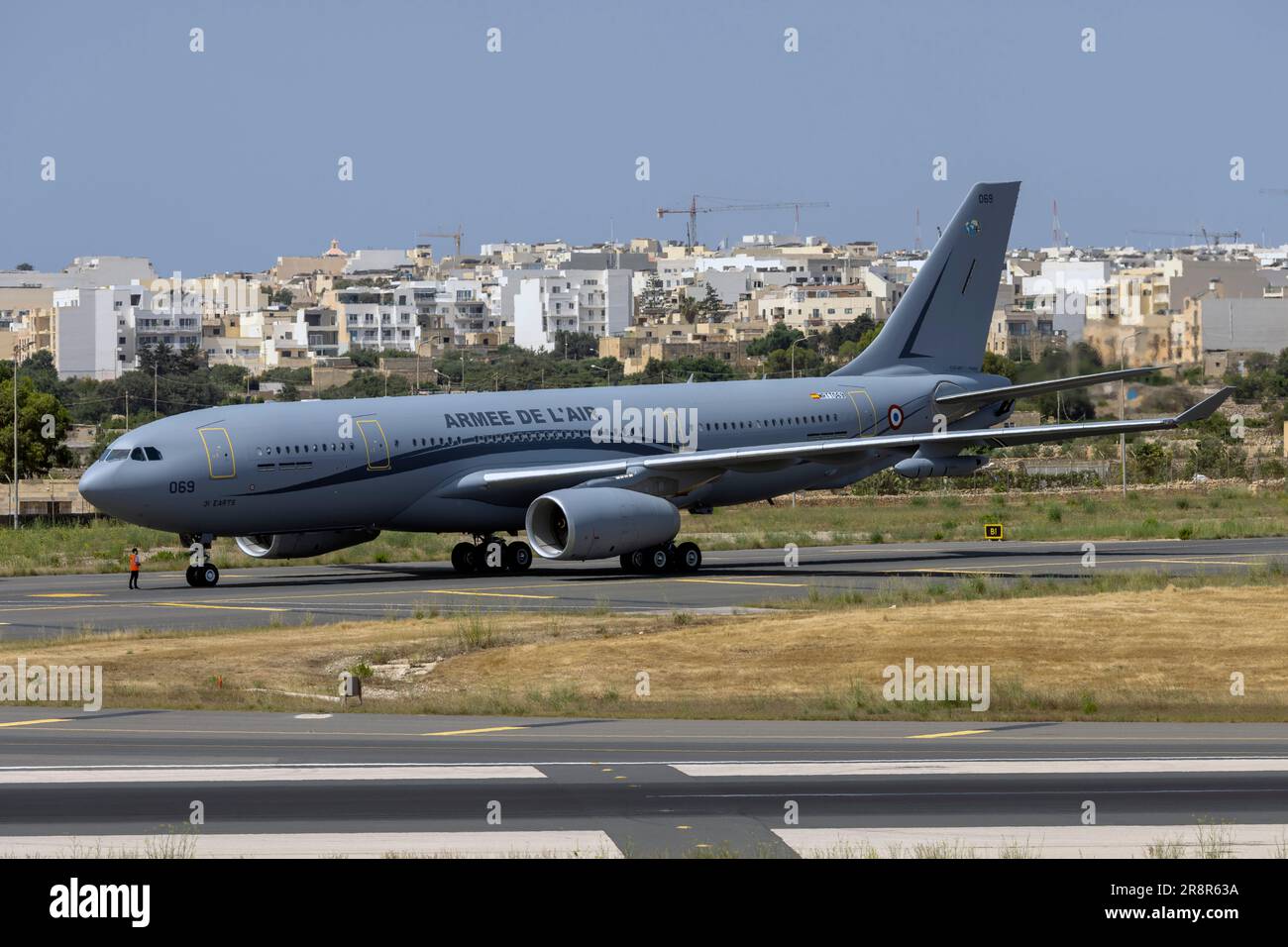 French Air Force Airbus A330-243(MRTT) Phenix (Reg: MRTT069) departing ... French Air Force Airbus A330-243(MRTT) Phenix (Reg: MRTT069) departing ...