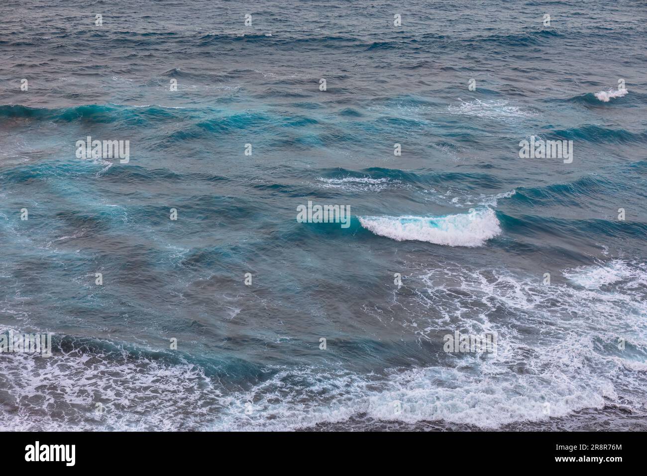 Pacific ocean waves storm aerial hi-res stock photography and images ...