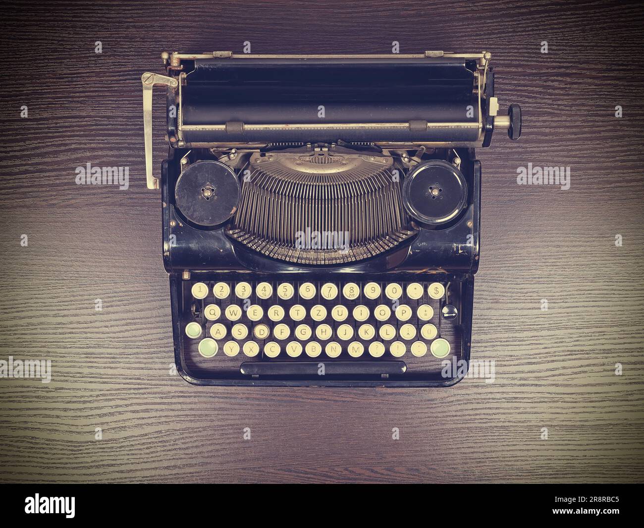 Vintage typewriter on wooden table. View from above Stock Photo - Alamy