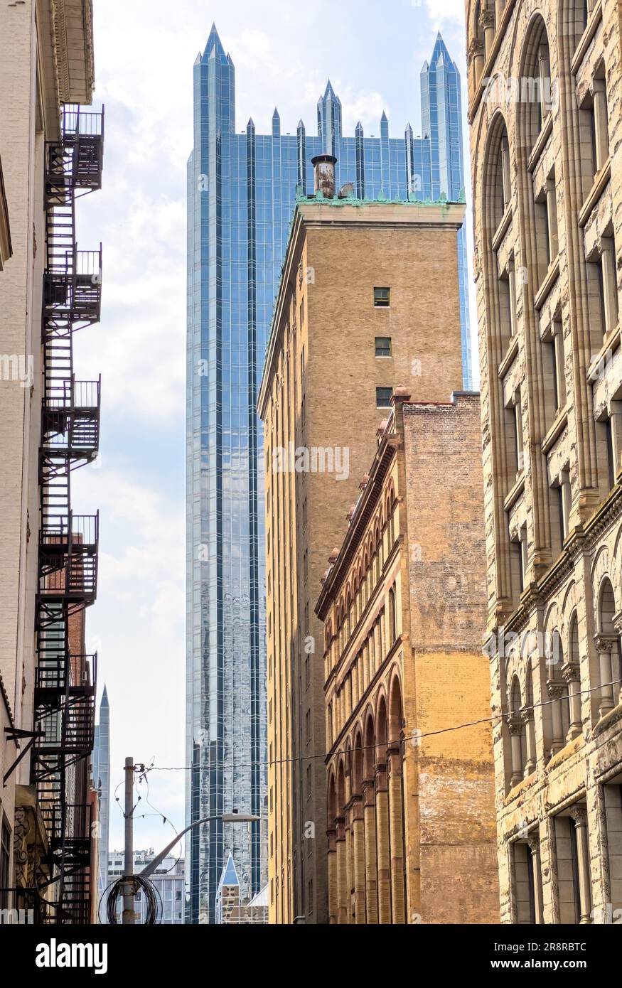 Historic and modern buildings in Downtown Pittsburgh - PITTSBURGH ...