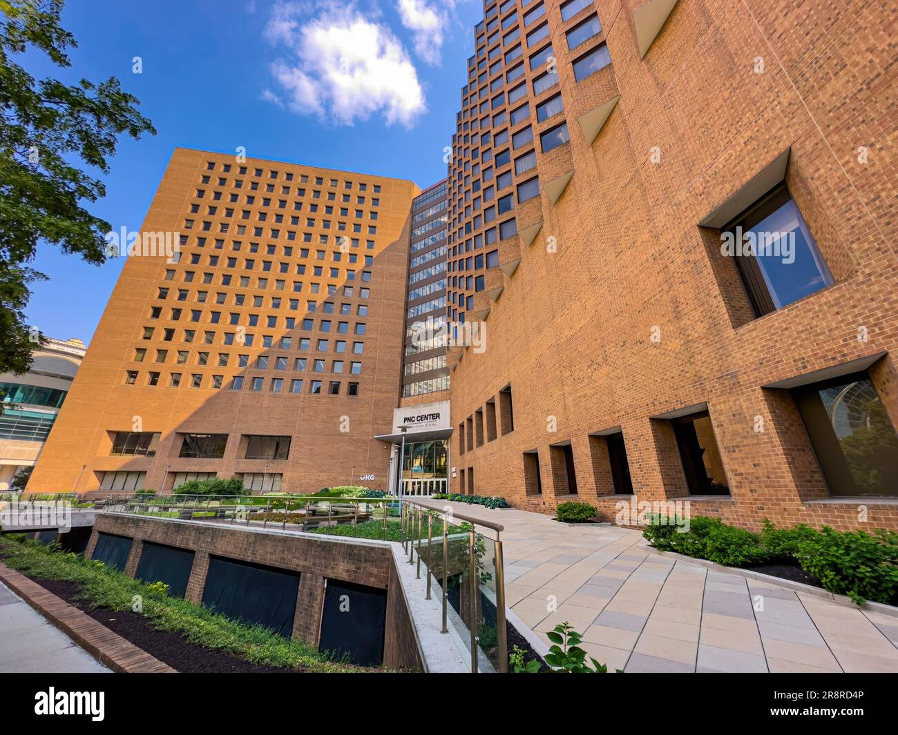 Indianapolis famous structure hi-res stock photography and images - Alamy