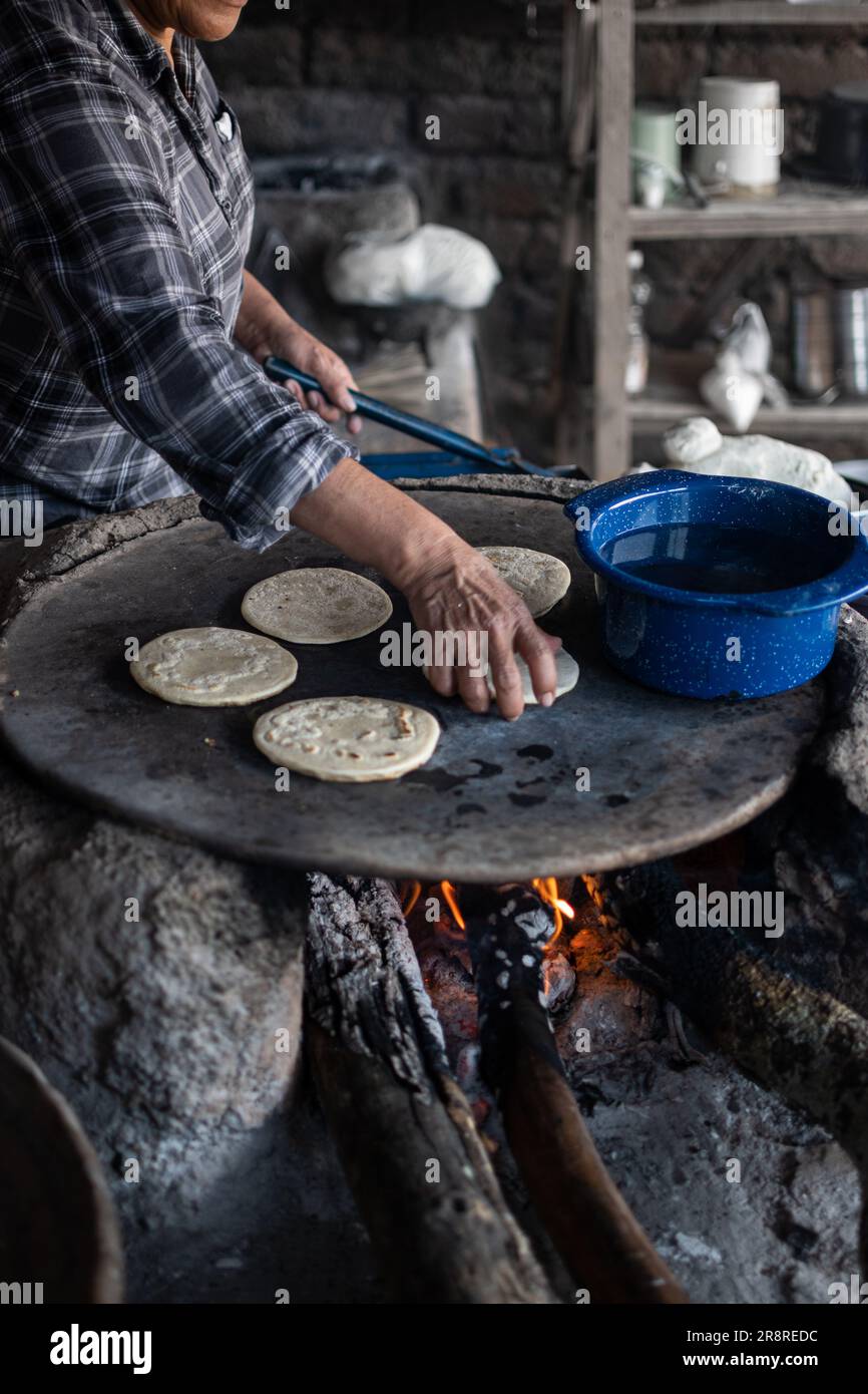 Flour tortillas in mexican hi-res stock photography and images - Alamy