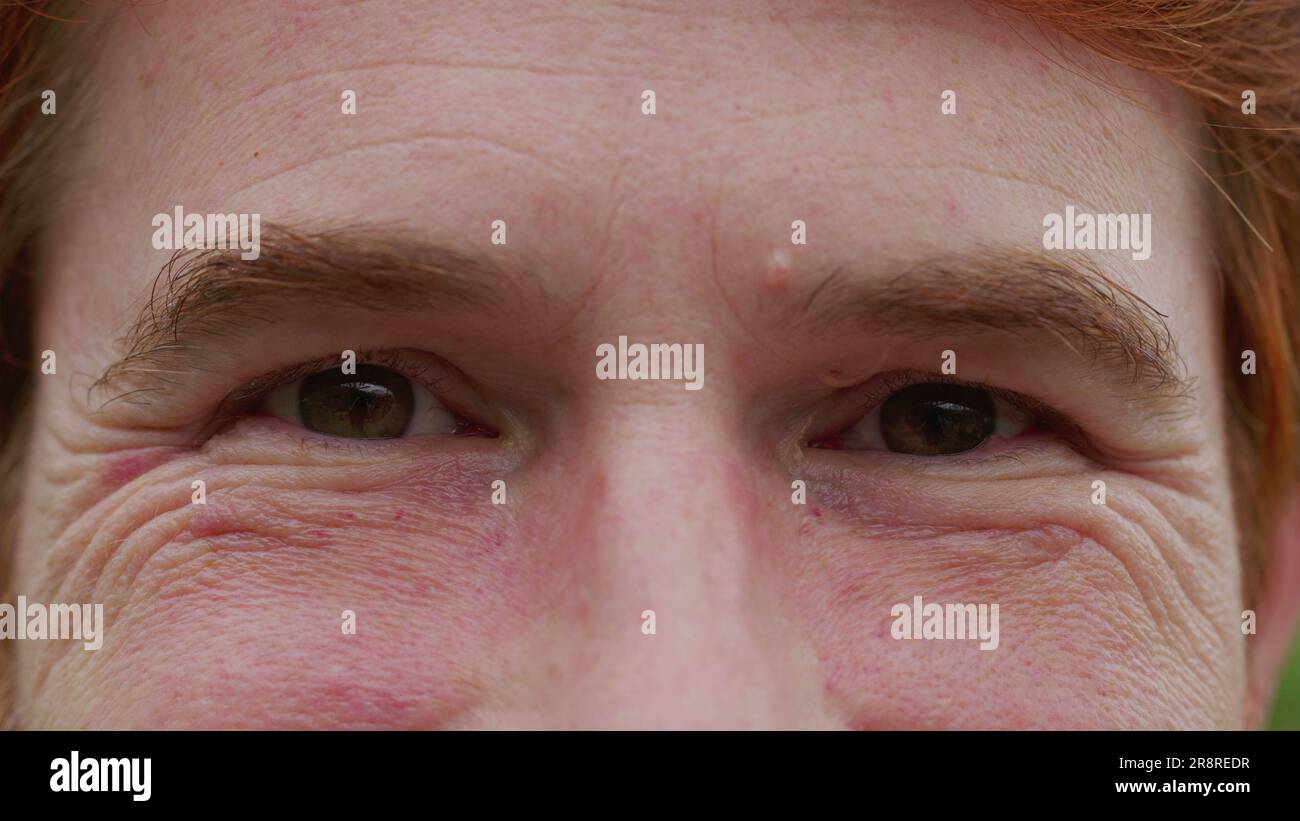 Judgemental expression hi-res stock photography and images - Alamy