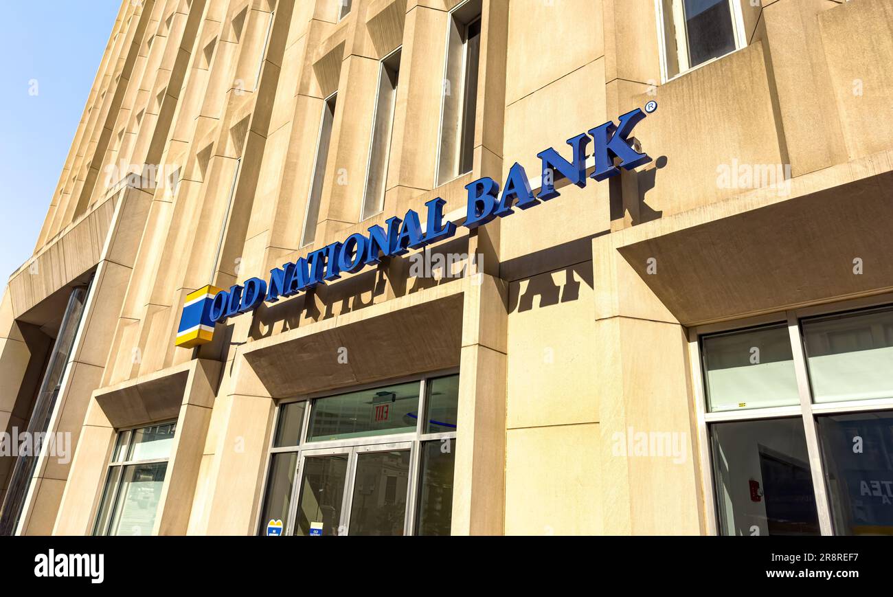Bank of indianapolis hi-res stock photography and images - Alamy